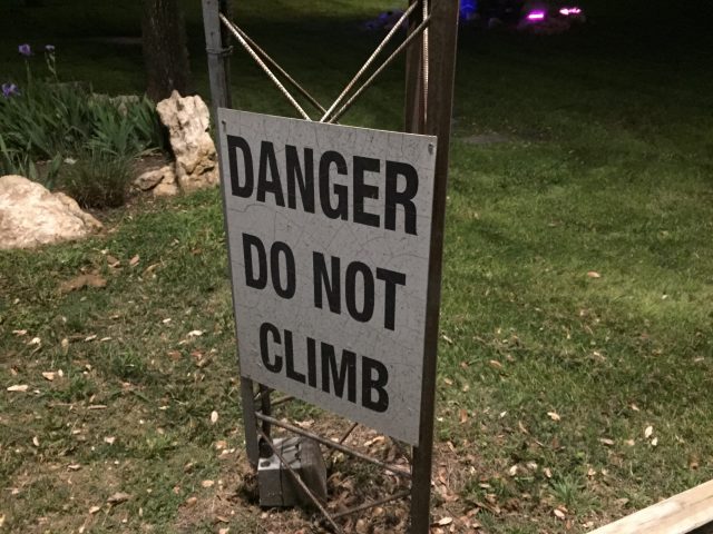 The Complete Guide To Austin's Moonlight Towers - The Austinot