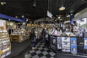4 Vicious Vinyl Shops In The Violet Crown - The Austinot