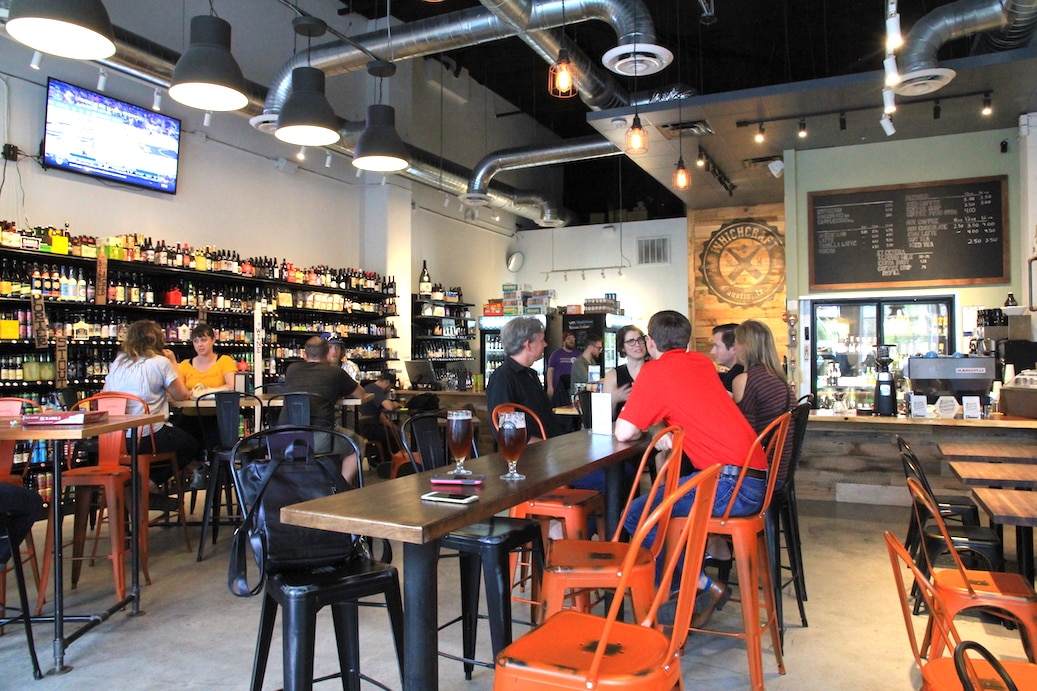 Kick Back At These 4 Bars In The Expanding Mueller Community - The Austinot